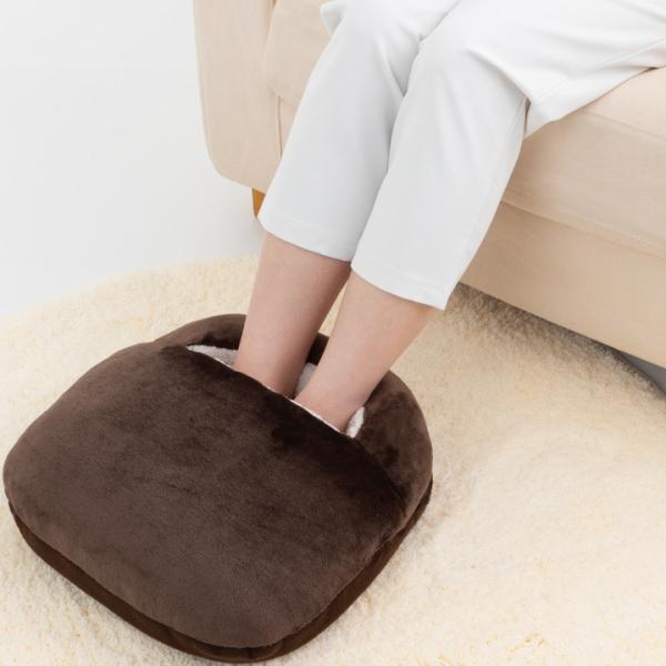 電磁波低減フットウォーマーの特長冷える足元をじんわりと温める足温器です。仕事・勉強時や、おうちでのリラックスタイムにオススメです。気になる電磁波も大幅低減(※)しておりますので、安心してお使いいただけます。※本製品は電磁波99%カット商品で...