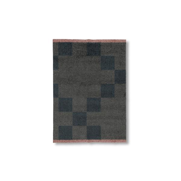 Mette Ditmerは20年以上にわたり、バスルームとベッドルームのアイコニックなアクセサリーとホームテキスタイルを提供してきました。この2つの部屋に焦点を当てたのはそれがMette Ditmer自身のオアシスであり幸福な生活をおくる上...