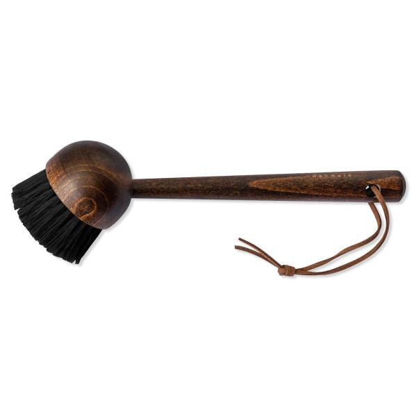 Mette Ditmer（メッテ・ディットマー）は、1995年にデンマークで設立されたインテリアブランドで、北欧ミニマリズムと洗練されたグラフィックデザインを融合させたスタイルで知られています。創設者メッテ・ディットマーのデザイン哲学は「デ...