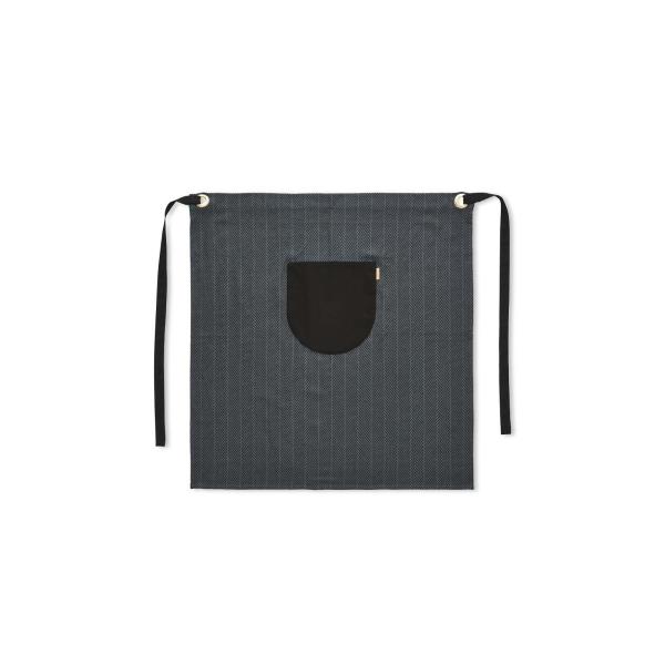 OYOY Living Designは、デンマークのデザイナーLotte Fynboeによって2012年に設立されました。子供、大人、そして彼らが住む家のためのホームアクセサリーを提供するデンマークで最も優れたブランドになることをポリシーと...