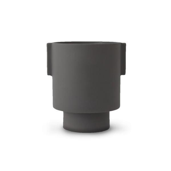 OYOY Living Designは、デンマークのデザイナーLotte Fynboeによって2012年に設立されました。子供、大人、そして彼らが住む家のためのホームアクセサリーを提供するデンマークで最も優れたブランドになることをポリシーと...