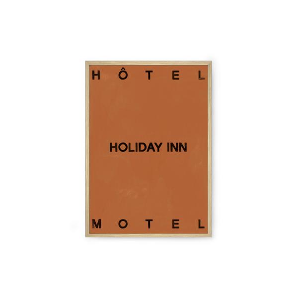 HOTEL MAGIQUEはMilou Neelenによって生み出されたブランドです。彼女はフリーランスの仕事を経て、ファッションブランド、スコッチ&amp;ソーダに3年間勤務し、グラフィックデザインの経験を積み、多くのコレクションのプリン...