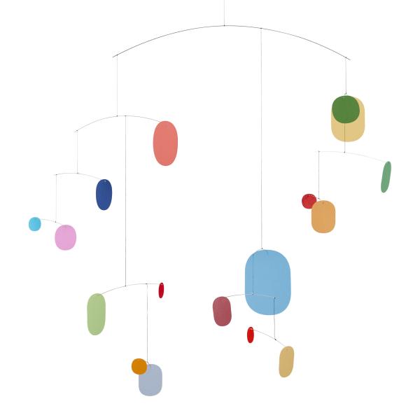 Flensted Mobiles（フレンステッド・モビール）は、1953年創業のデンマーク発・モビール専門ブランド。北欧デザインの文脈に立脚し、造形・質量配分・回転慣性を最適化して、わずかな気流でも自律的に表情を変える構成美を追求します。各...