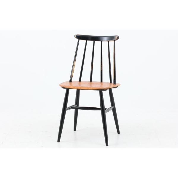 北欧より買い付けたイルマリ タピオヴァーラデザイン「Fannetチェア」です。 美しい曲線とシンプルながらも考え込まれたデザインチェアです。 背面のスポークの数が6本の一番人気のタイプです。関連キーワード：【アンティーク デスクチェア ダイ...