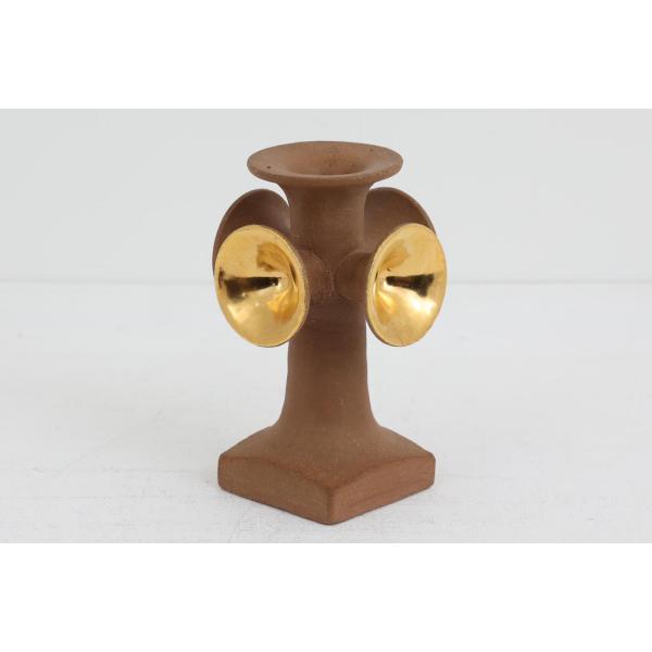 Lisa LarsonのLjusstake キャンドルスタンドです。製造は1969年から1972年の間に製造されましたが、現地でもあまり見かけることはない希少な商品です。関連キーワード：【北欧雑貨 ビンテージ雑貨 アンティーク品 LisaL...
