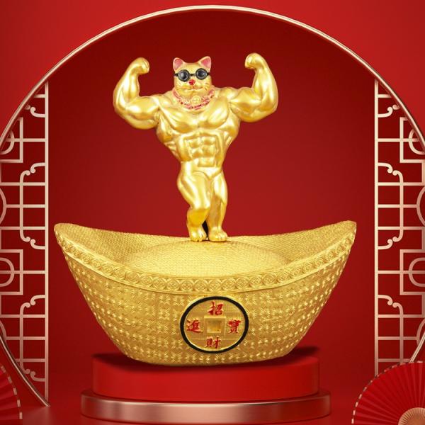 ■商品説明招き猫の貯金箱です。元気で筋肉ムキムキの招き猫が、あなたの豊かさと幸運を引き寄せます。中国の伝統的なシンボルであり、日本でも広く愛されている招き猫を、金色の豪華なデザインでお届けします。この招き猫は、玄関やリビングなどのお部屋に置...