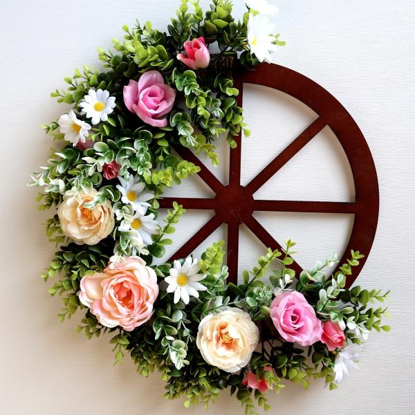 お部屋や特別なシーンを彩ります。花びら一つひとつにこだわり、ふんわりと立体感のある仕上がりに。インテリアとしてはもちろん、ウェディングや前撮りの装飾アイテムとしてもおすすめです。玄関やリビング、パーティー会場など、どんな場所にもなじむ万能な...