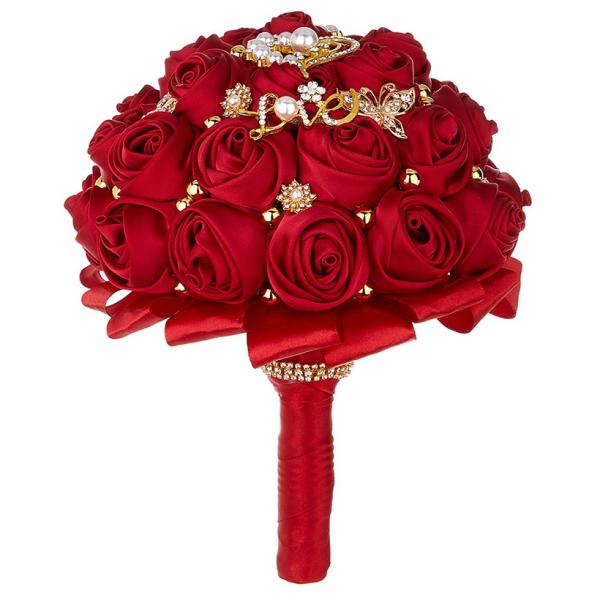 花嫁の手元を華やかに彩る豪華なブーケです。存在感のあるデザインは、挙式のメインシーンだけでなく前撮りや写真撮影にもぴったり。ドレス姿に上品さと華やかさを添え、手にするだけで花嫁らしい美しさを一層引き立ててくれます。特別な一日をより輝かせるた...