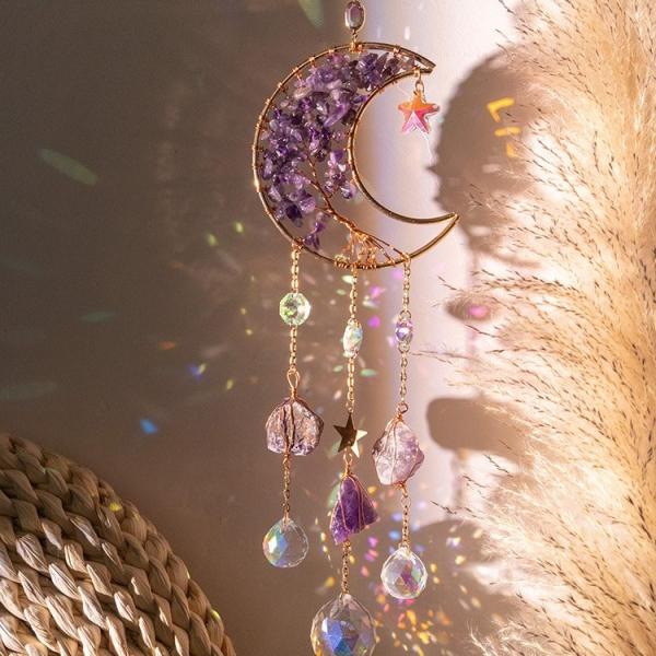 ■商品説明ドリームキャッチャーは、北米先住民の伝統から生まれたアイテムで、悪い夢を取り払い、良い夢だけをキャッチする力を持つとされています。特に月の形を模したこのドリームキャッチャーは、月の神秘的なエネルギーを象徴し、精神的な癒しやバランス...