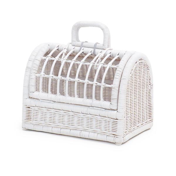 全部本物の籐で編まれた、ハンドメイドのボストン型ペットキャリー小型犬・猫・うさぎ、小型ペット用です。こちらは白い塗料でペイントし、ニスコーティングした商品です。一つずつ人の手で作業しているため色ムラ・塗りムラがございます。実物は写真より少し...