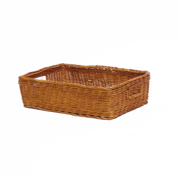 自然素材大好き！おしゃれで便利な収納バスケット・サイズ:約36ｘ26ｘH10cm　（手つくりのため多少の誤差がございます）　A4サイズが入ります・素材：　籐（ラタン）　原産国：ベトナム・バラバラになりがちな小物をきれいに片付けましょう！・机...