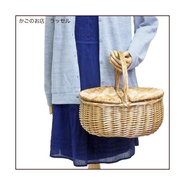 ■■■　このページは「小」の販売ページです　■■■コロンとしたキュートな形のピクニックバスケット。やさしい雰囲気の柳ツルで編まれています。ちょっと小ぶりなサイズで軽く、持ち運びに便利。インテリアとしてもお部屋のアクセントに活躍してくれます。...