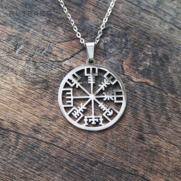 ルテアロ MADE / 当店を装う偽サイトや、その当商品の類似品、偽物にご注意くださいませ。ヴェクビシル・・２つのアイスランド語【vegur（道の意味）】と【visir（ガイドの意味）】を組み合わせた造語。バイキングが好んで身につけた航海の...