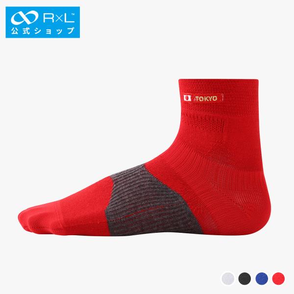 スタンダードな履き心地、やや薄地・ラウンドモデル！特許技術の立体製法と、生地を薄く編み上げることでより裸足に近い履き心地。アンクル・ヒールロックで抜群の安定感を発揮。Leg Tool Separation Systemを考案したフットボール...