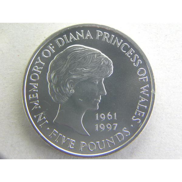 28.28ｇ 38.61mm　Copper-nickel  Memory of Diana - Princess of Wales台紙には若干の汚れ/傷みあります。