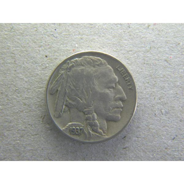 品位　銅７５％　ニッケル２５％　量目５．０ｇ　　図柄　インディアン/バッファロー　もっともアメリカらしいコインといわれ、とても人気のあるコインです。よくつかわれたコインですので、摩耗のため年号が読めなくなったコインが多く存在します。また、年...