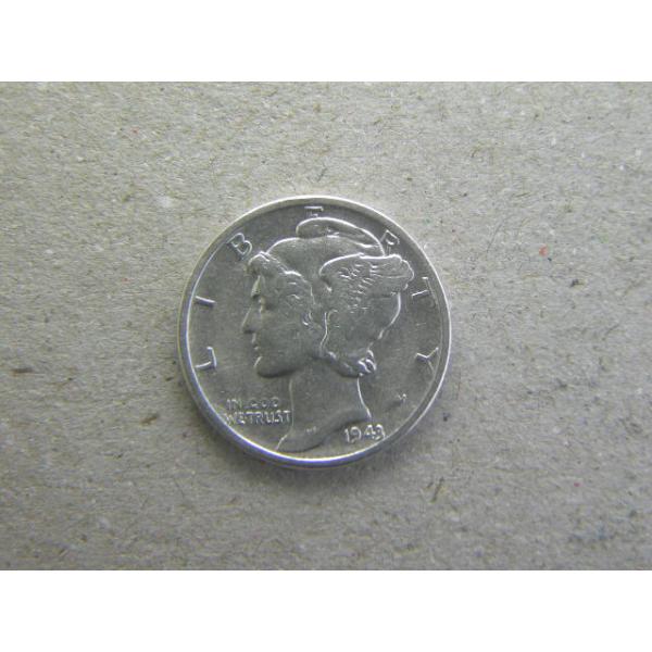 1916年、１０セント銀貨の新デザインを募るコンテストで、ドイツ人の移民アドルフ・A・ワインマンが優勝しました。図柄は翼つきの帽子をかぶった自由の女神で、思想の自由を象徴します。ただし、米国民はローマの神話の翼付きのサンダルをはいた神々の使...