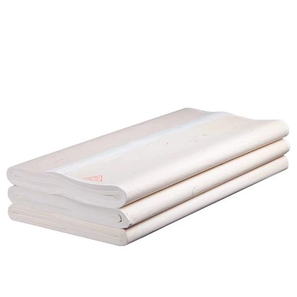 ■サイズ：全紙 69×138cm■枚数：全紙 10枚■製法：半手漉き ■原料：砂田稲草・青檀皮■用途：書道、絵画　■にじみ：少ない■産地：安徽省けい県（ブランド：五星牌）◇漢字、かな、墨絵におすすめです。◇墨の定着がよく、濃淡がきれいに出て...