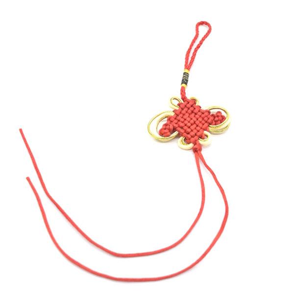 【メール便発送をご指定の場合、ポスト投函のため商品代引・日時指定不可となります】全長35cm紐…ポリエステル製紐を編んで作られた、中華風の赤と金色の紐飾りです。赤は魔除けの色といわれています。※こちらは一本の商品となります。　このほか、同商...