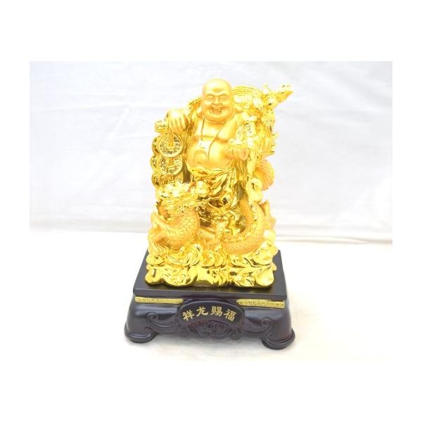 ◇サイズ：高さ約24cm×幅約15cm×奥行き約12cm◇◇ポリエステル（樹脂）製◇笑佛様（笑い仏）の樹脂製置物です。高級感のある金色に輝く布袋様で、如意棒とともに手に携えているのは古銭で、こちらも財運アップアイテムとなります。台座は落ち着...