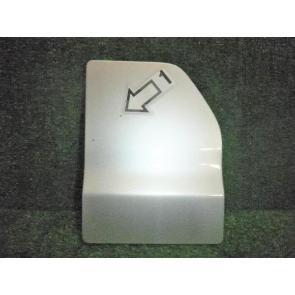 **** 商品説明を必ずご確認ください ****部品管理番号：000220073913900部品名：フューエルリッド部品区分：リサイクル品車名：エブリィ車両タイプ名：ケイバン通称型式：DA17EVAS-LJ3認定型式：HBD-DA17V年式...