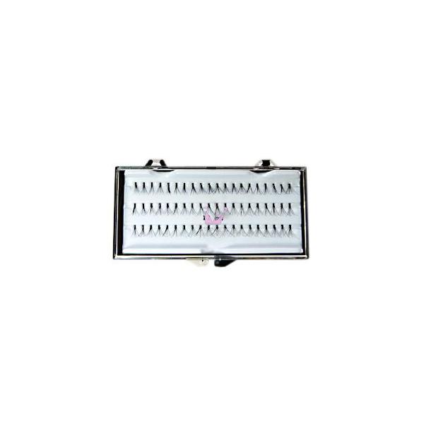 【New】人気の８本フレアーが新しくなりました。根本の結び目が無くなり綺麗に仕上がります！長さの違う8本のまつげがフレアー状に1束になったタイプ、10mmです。フレアーに広がっていて接着面が多くとれるので、エクステし易いアイテムです。初めて...