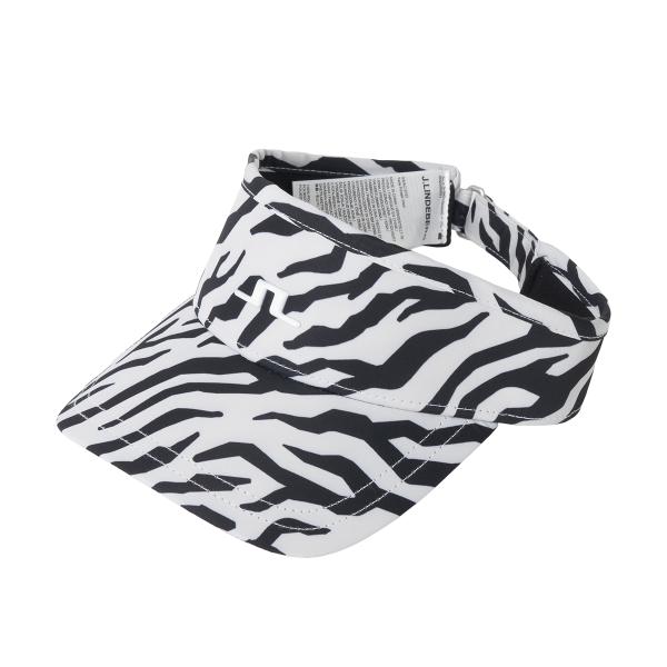 【商品説明】日差しからしっかり守るゴルフバイザー。センターフロントに3Dタイプのブリッジマークがレイアウトされ、側面にはJ.Lindebergのロゴが施されています。クーリングメッシュの汗バンドで快適さを保ち、背面にはアジャスター付きで完璧...