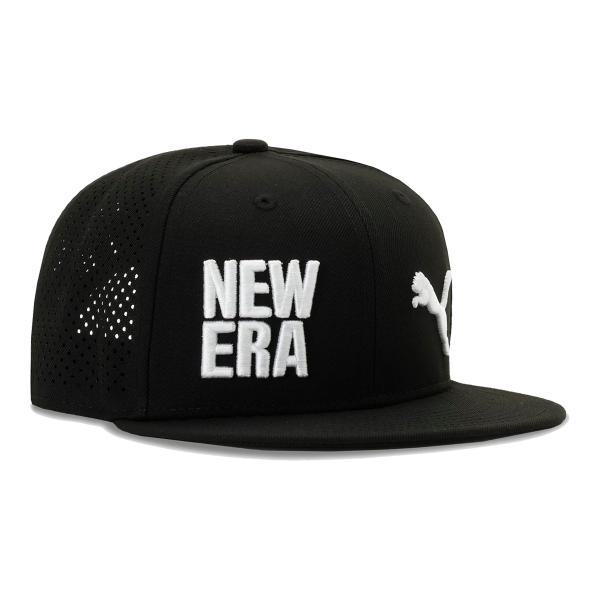 【商品説明】PUMA × NEW ERAコレクションから登場したコラボロゴキャップは、シンプルでありながら洗練された存在感を放つデザインが魅力です。フロントに両ブランドのロゴを配することで程よいアクセントを添え、日常のコーディネートからスポ...