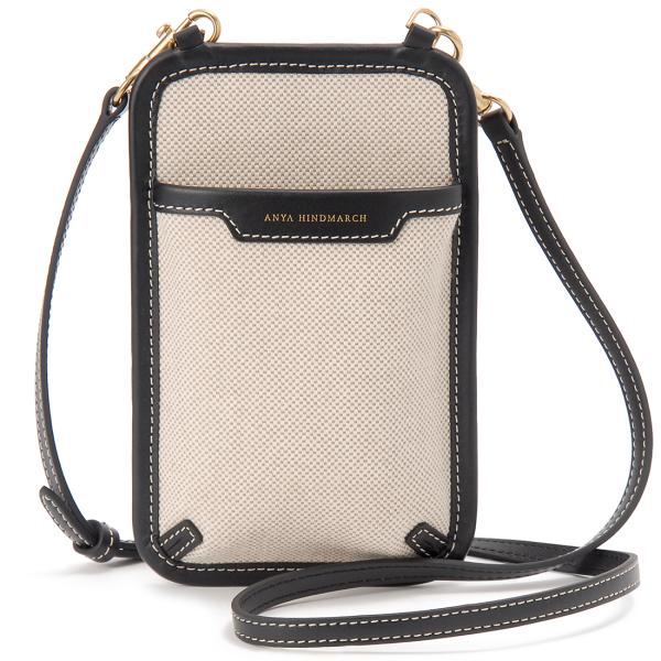 ■商品コード：AH5050925180801■ANYA HINDMARCH（アニヤハインドマーチ）は1993年にロンドンのウォルトン・ストリートに第一号店がオープン。ラグジュアリーやクラシックなもののメインライン、ユーモアを感じさせるブル ...