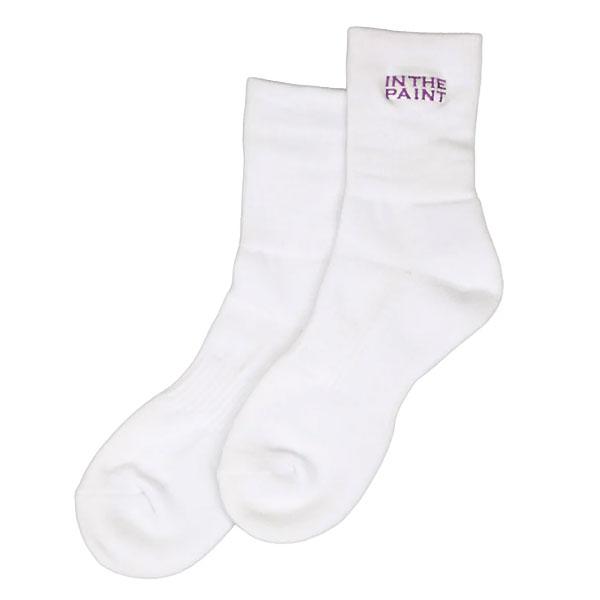 【メーカー】インザペイント（IN THE PAINT）【カテゴリー】バスケットボール【分類】ソックス【商品説明】IN THE PAINT の文字をデザインし外側に刺繍。平置き時の寸法は18cmのミドル丈。【カラー・仕様・サイズ】カラー：WH...
