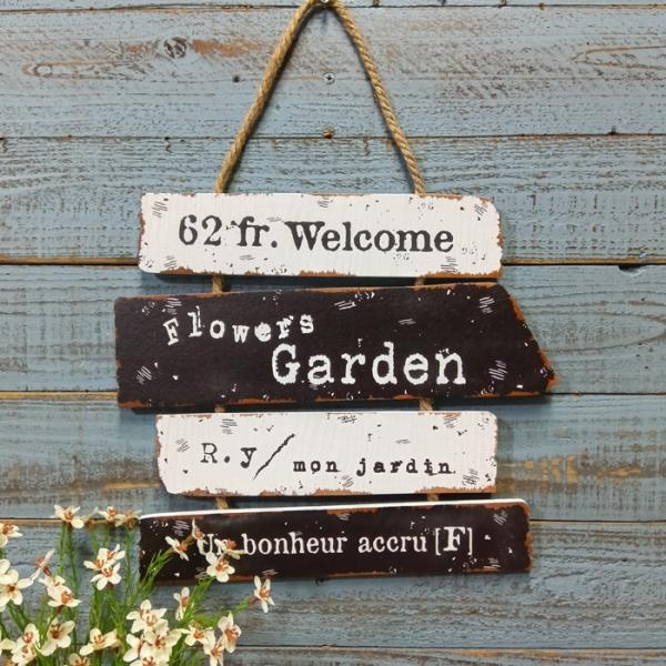 麻紐を含むサイズ幅３０×厚み１×全高３９センチ木＋麻紐製アンティーク調の木製プレート雨風の当たらない屋内でのご使用をおすすめ致します。サインプレートは壁面のアクセントにおすすめです。●メール便で発送致します。●配達日時指定は承れません。サイ...