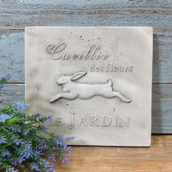 幅１９.５×厚み２.５×全高１８.５センチセメント製重厚感のあるシックなセメントボードセメントのカケや気泡があり色合いには個体差があります。サインプレート サインボード ブリキ看板スチールプレート ウッドプレート 看板ガーデニング雑貨 ナチ...