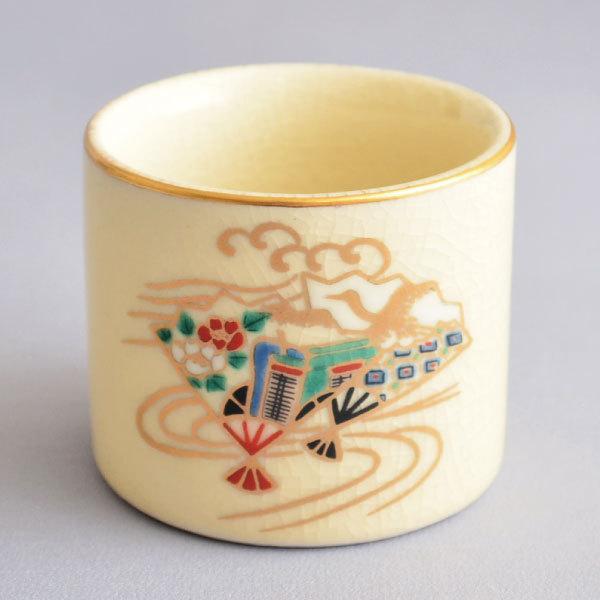 包装：ボール箱産地：美濃焼サイズ：直径5.6cm×高さ4.9cmお稽古用はもちろん、贈答用にも大変お勧めです。【ご注意事項】※商品写真は可能な限り実物に近づけておりますが、ご利用のディスプレイによって若干色味が異なる場合がございます。予めご...