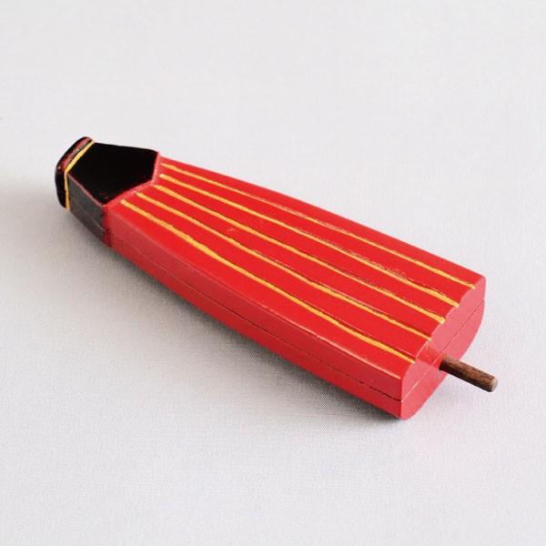 包装：化粧箱産地：山中塗材質：木製/本漆塗サイズ：直径11.2cm×3.5cm×高さ2.1cm素地には桐材が用いられ、掻合塗に近いほどの薄塗で仕上げられた長傘(和傘)香合です。【ご注意事項】※商品写真は可能な限り実物に近づけておりますが、ご...