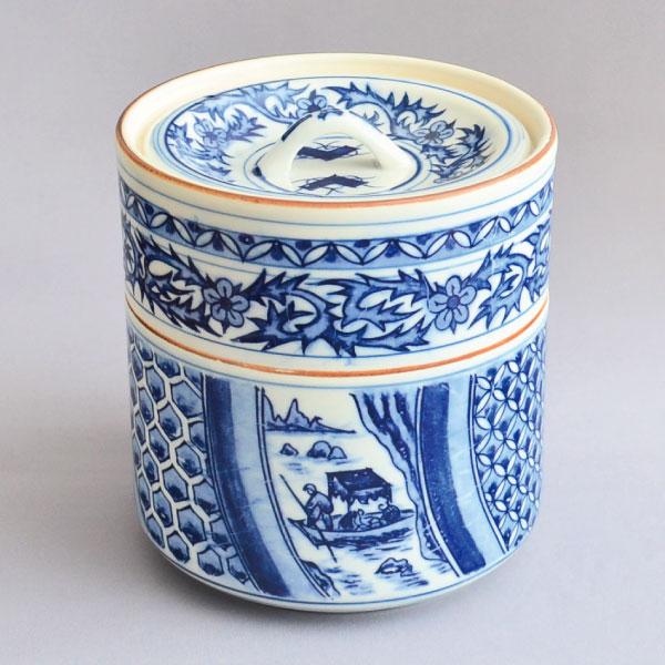 包装：ボール箱産地：萬古焼サイズ：直径13.8cm×高さ15.2cm昭山窯による染付切立水指です。小振りでお運びにも適した持ちやすい造形なので、お稽古を始めて間もない初心者の方がご自宅で練習するのにも最適。贈答用にもお勧めです。【ご注意事項...