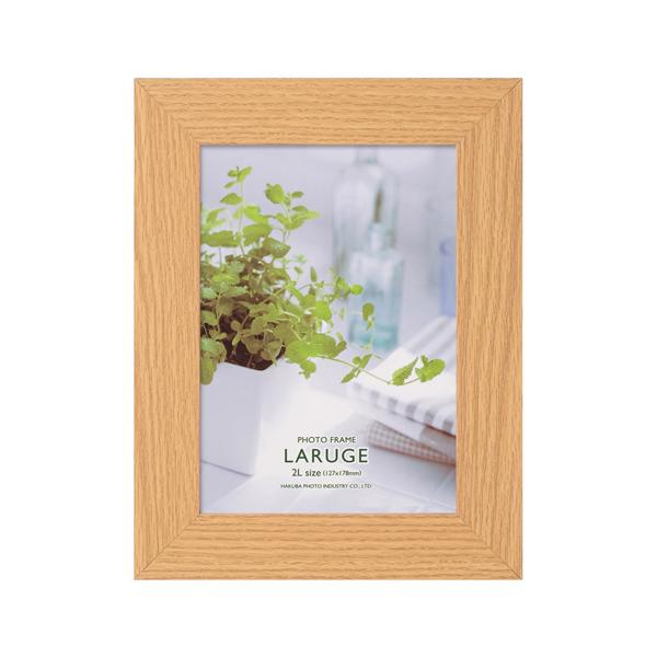 シンプルな幅広のフレーム。前面板はガラスを使っていないので、軽くて割れない安心のフォトフレーム。ナチュラル、ブラウン、ブラックの3色。【商品仕様】フレーム材質:木製額縁外寸法:W176×H228×12mm画面サイズ:W115×H167前面板...
