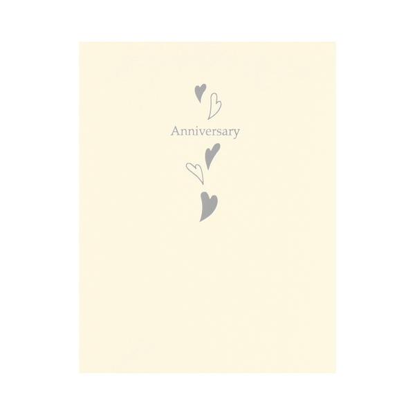 【発売日：2019年09月05日】■普通台紙 No.710表紙に銀箔のハート模様をあしらったシンプルな写真台紙表紙に銀箔のハート模様をあしらった、シンプルなデザインの写真台紙です。入学式や結婚式から日常のお祝いまで、用途を選ばず幅広くお使い...