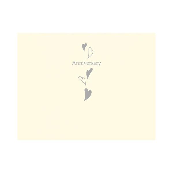 【発売日：2019年09月05日】■普通台紙 No.710表紙に銀箔のハート模様をあしらったシンプルな写真台紙表紙に銀箔のハート模様をあしらった、シンプルなデザインの写真台紙です。入学式や結婚式から日常のお祝いまで、用途を選ばず幅広くお使い...