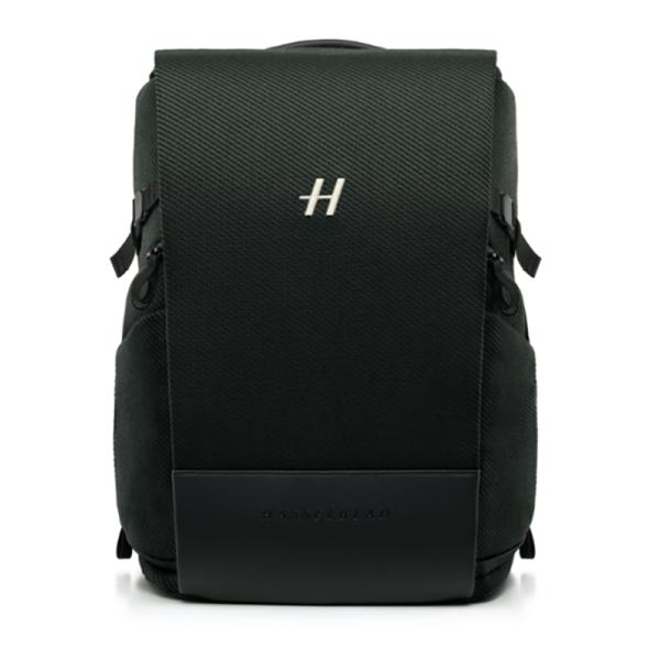 約20Lの容量には、Hasselbladカメラと2本のレンズが理想的に収まり、ノートパソコン、タブレット、必要な写真撮影アクセサリーも収納できます。3つの取り外し可能な仕切りにより、フォトグラファーは内部レイアウトをカスタマイズし、個々のニ...