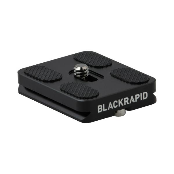 お手持ちのアルカスイス互換のプレートをBLACKRAPIDトライポッドプレートに代えてみませんか？！ 三脚からブラックラピッド速写ストラップへの移行が難なく行えます。 カメラからプレートをはずす必要もありません。 カメラ取り付けパーツ『ファ...
