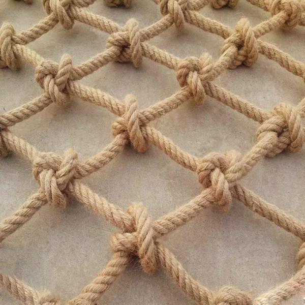 ロープネット落下防止ネットの特徴。ロープネットは、バルコニー、階段、ペット、子供、体育館、運動場、庭園、学校やスポーツクラブに適しています。それはペット、子供などの安全を確保し、落下からオブジェクトを防ぐことができます。保護メッシュ素材。麻...