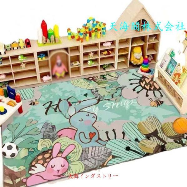 カラフルな教育用ラグ。アルファベット、色、動物、宇宙などの鮮明な描画。このラグは本当にかわいく、かわいい漫画の模様、良い手触りで、柔らかく快適で、異なる明るい色です。滑り止めもついて、子供たちだけで遊ばせていても滑るなどの心配はないので安心...