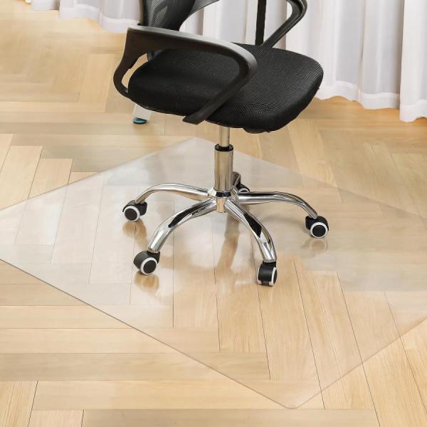 透明 椅子 マット 特徴：フロアマットは高品質のPVC素材を採用しているため 防水，耐熱、滑り止め付き、カット可能.飲み物をこぼしてもフローリングや畳に染み込まず清潔をキープ .ダイニング、テーブル、オフィスデスク、床のキズ防止用に役に立ち...