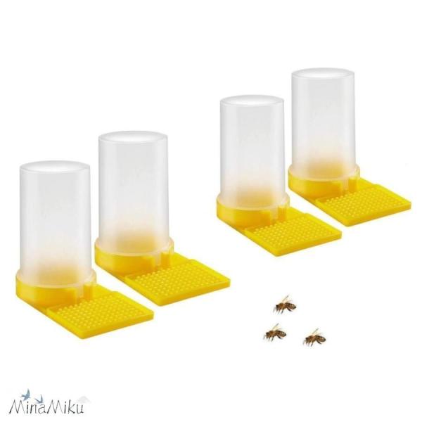 【色】黄色。材質：プラスチック。サイズ : 12.5 x 15 x 8 cm。蜜蜂給餌器 給水器 ミツバチ ビーフィーダーです。【使いやすい】便利な輸出タイプの蜂のツールウォーターフィーダー蜂の特別な供給ツールのための給餌装置、操作しやすい...