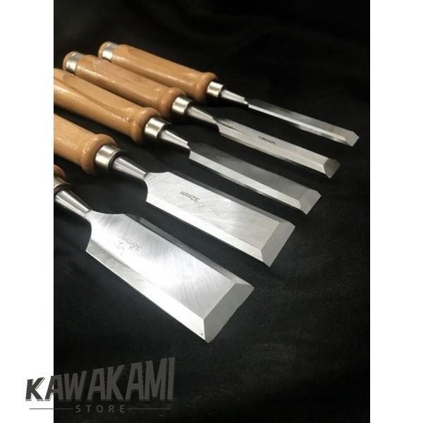 【セット内容】鑿 幅38mm ×132mm ×125mm ×119mm ×116mm ×1全体の縦の長さ28cm鑿 ノミ たたきノミ しのぎノミ ホゾ穴を彫る追入れノミ 大工 工具 裏打ち 内装 作業用　カンナ台ホソの仕上げや小刀・彫刻刀と...