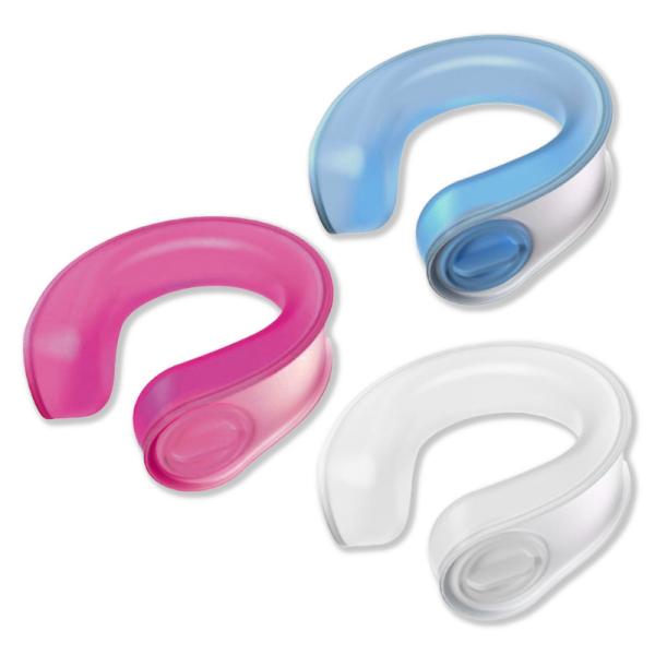 氷と水を入れるだけで瞬間冷却！水を入れて冷凍しても使用できます。材質PVC、PA、PPサイズ約W19×D7.5×H20cm容量700ml重量約240g