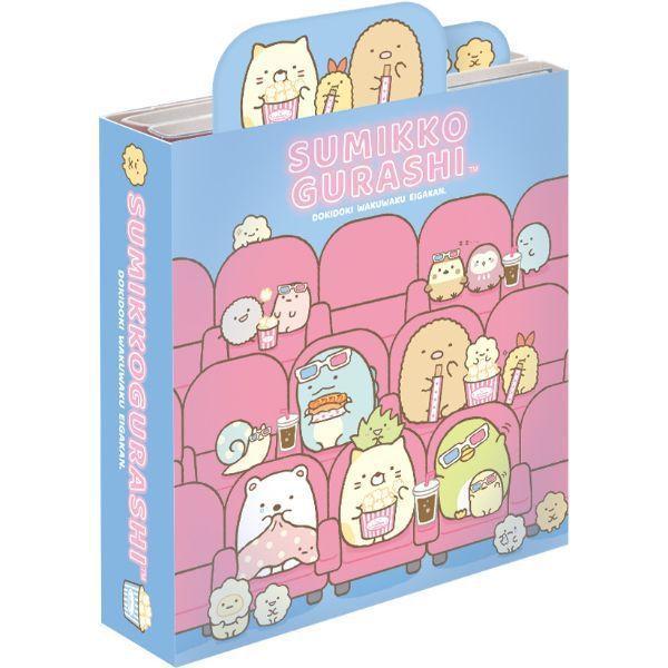 サンエックスの人気キャラクター”すみっコぐらし”のかわいいメモ帳「どきどきわくわく映画館」です。パタパタと開くとかわいいメモ6種類。ちょっとした伝言やお手紙交換など、様々な場面で活躍しそう。ブルー（映画館）、アイボリー（ポップコーン）の2種...