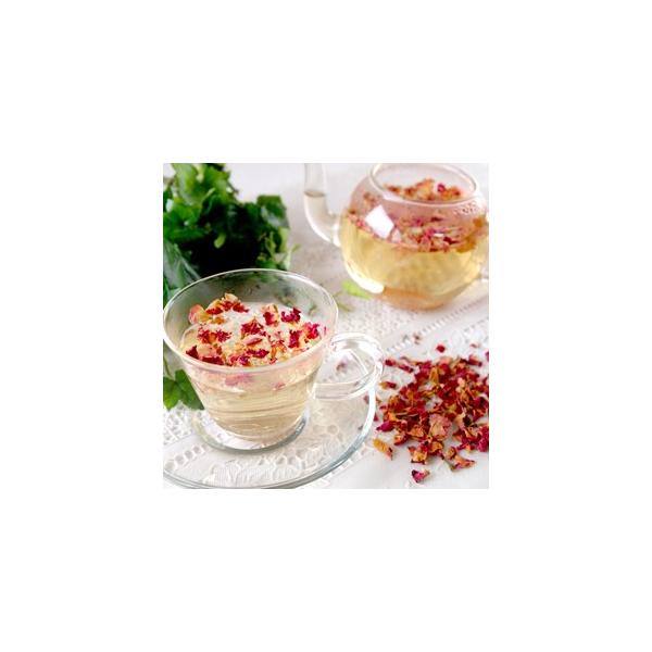 香り高いバラの花びらを乾燥させました。ピンクの花びらからは濃厚で高貴なバラの香りが広がっていきます。　原産国：パキスタンまたは中国　賞味期限：出荷から365日以上の商品をお届け