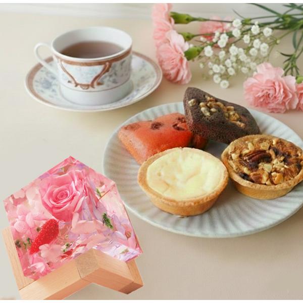 クリスタルハーバリウム スイーツ付き1個 花 造花 プリザーブドフラワー バラ 桜 ひまわり 誕生日 お祝い お菓子セット内容：クリスタルハーバリウム1個、クリスタルハーバリウム台1個（ボール型には付属しません）、取り扱い説明書、化粧箱  ...