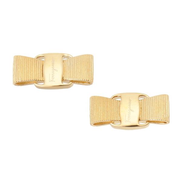 フェラガモ　FERRAGAMO　ピアス　イヤリング　アクセサリー　レディースFERRAGAMO(フェラガモ)サイズ　トップ　約  0.5*1.5ｃｍ素材　真鍮仕様　留め具：スタッド付属品　BOX　保存布袋その他※お客様のモニター環境により実...
